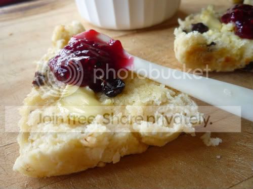 Sunday Hotpants, Girdle Scones - a Rustic Scottish Scone