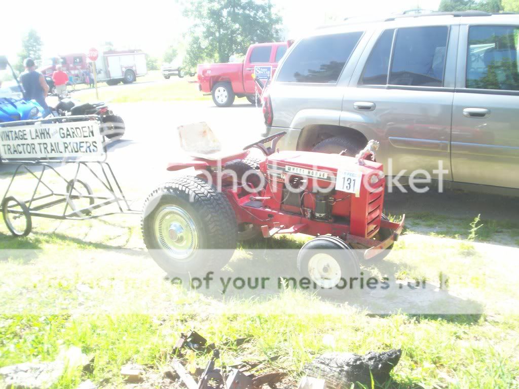 Parade - Wheel Horse Tractors - RedSquare Wheel Horse Forum